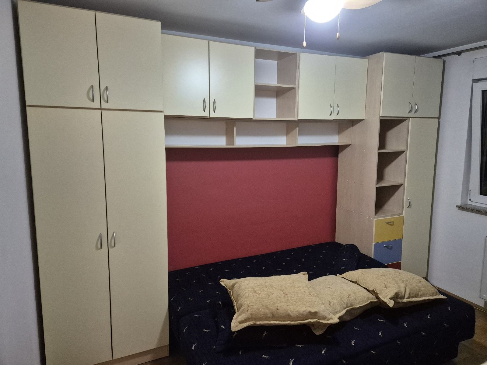 Poklanjam ormar most