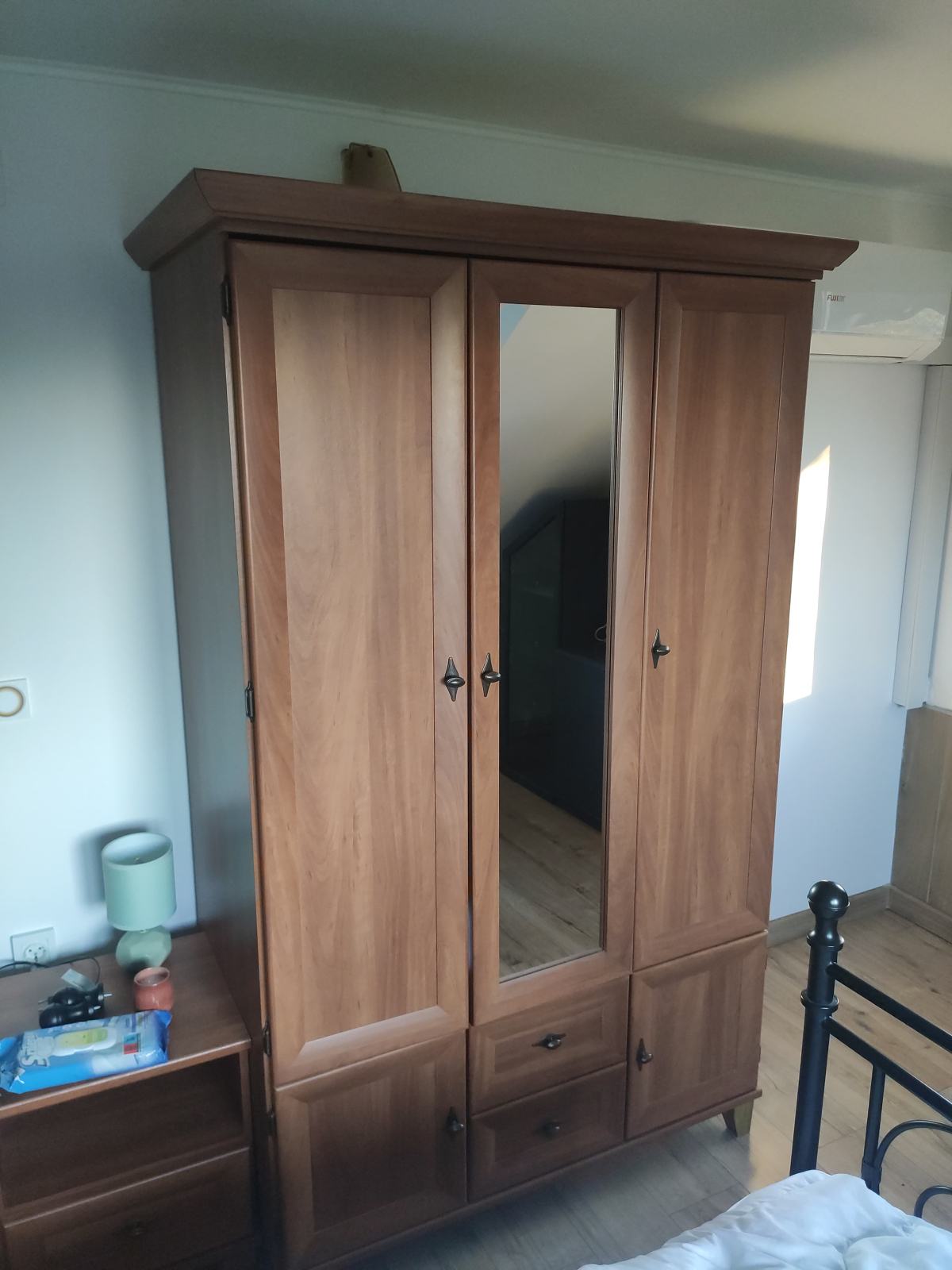 Veliki ormar i dva nocna ormarica komplet
