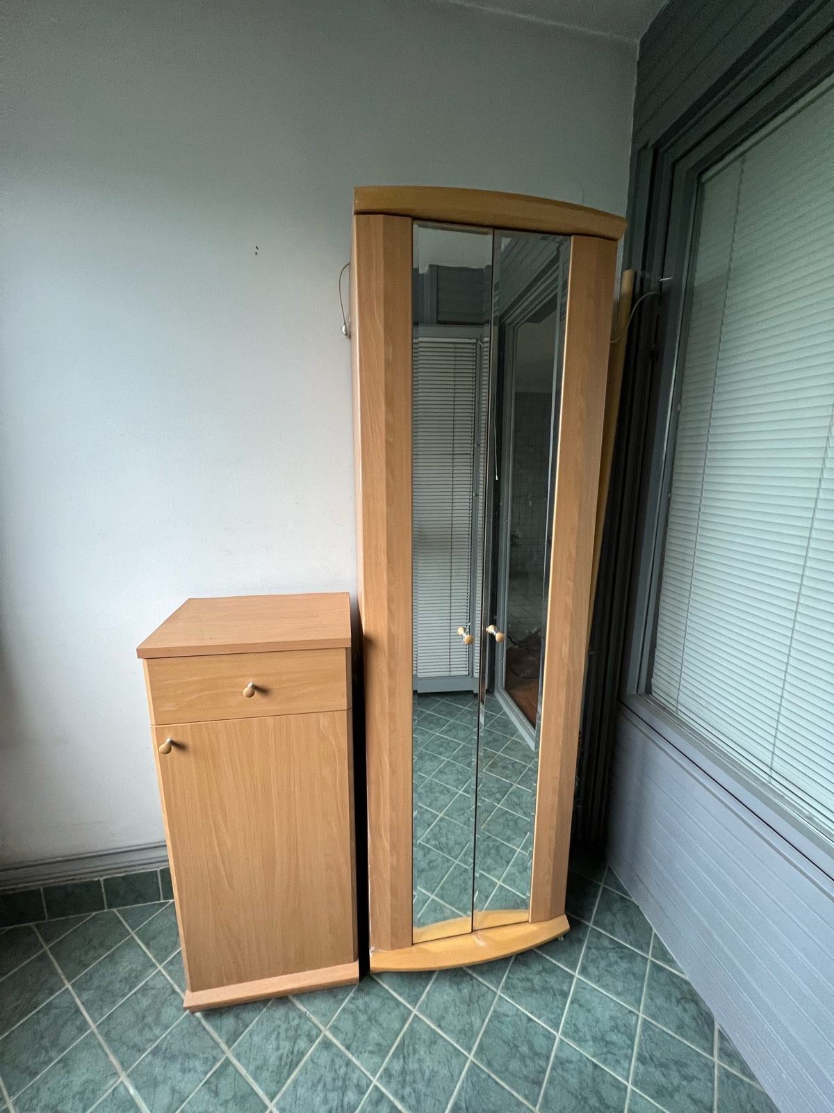 Samostojeći ormar i komoda