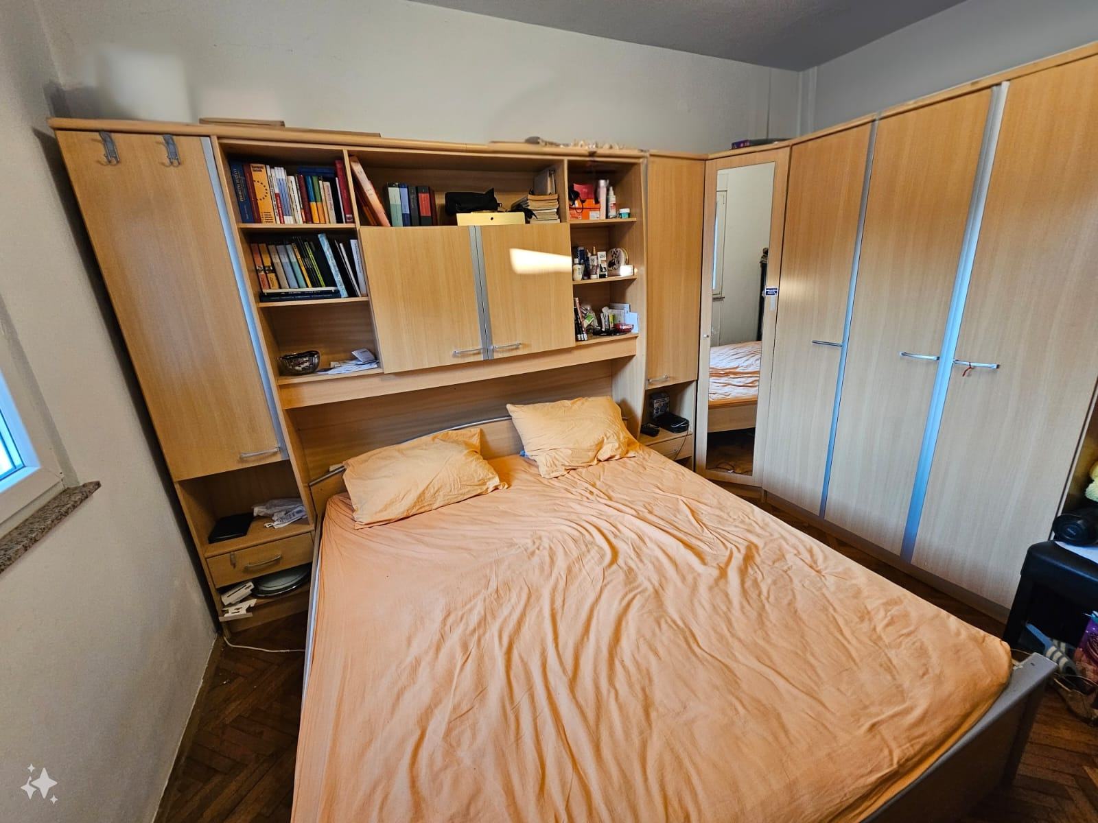 Spavaca soba sa mostom