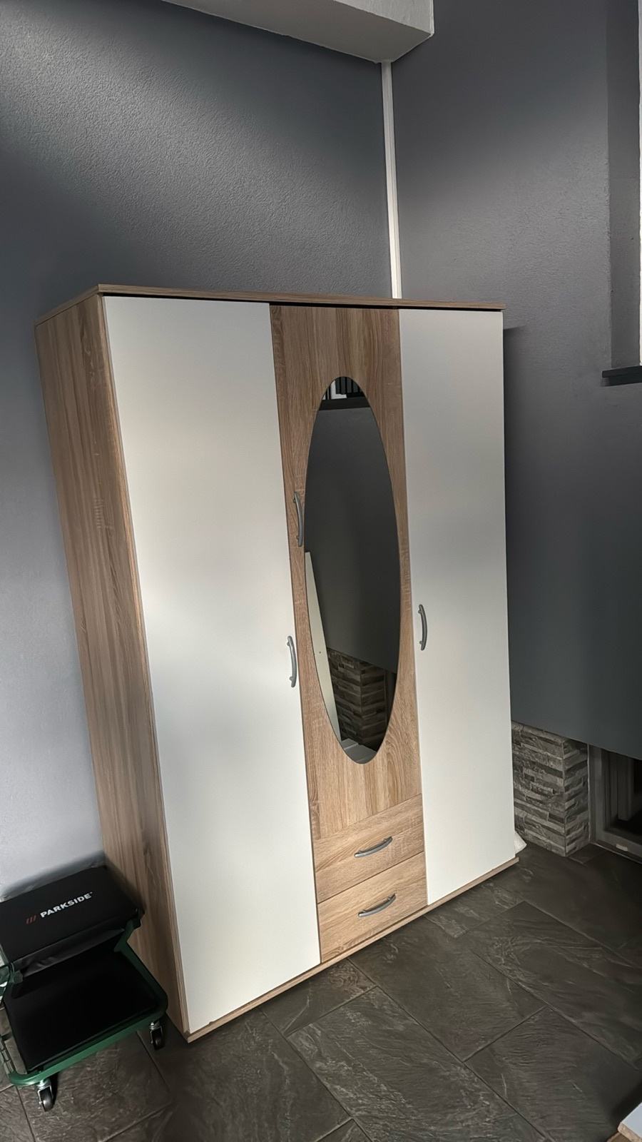 Trokrilni ormar sa ogledalom