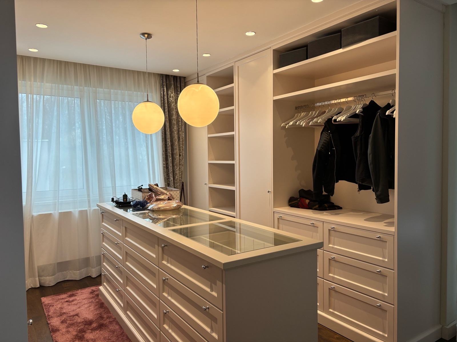 Walk-in ormar po mjeri od mediapana