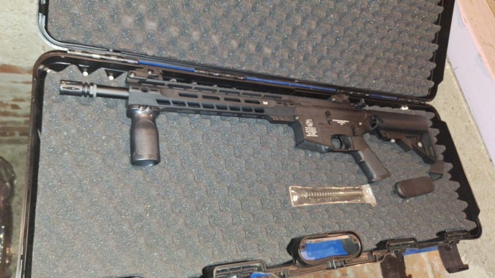 cybergun colt m4 hawkeye full metal combo airsoft puška