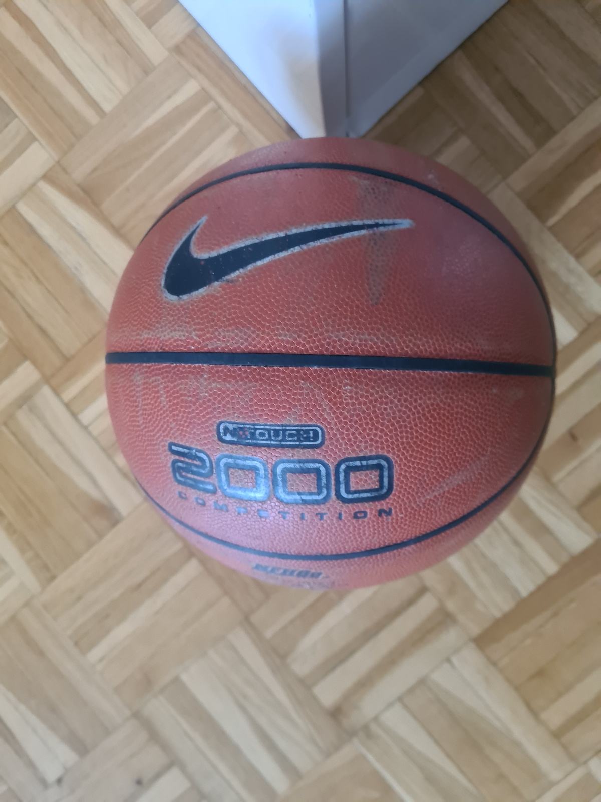 NIKE 2000 competition kosarkaska lopta