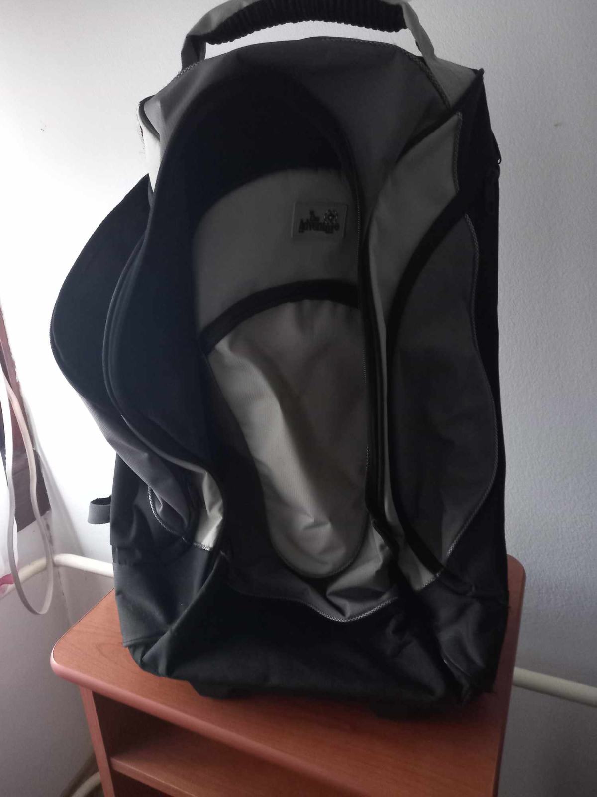 HITNO prodajem sportske torbe