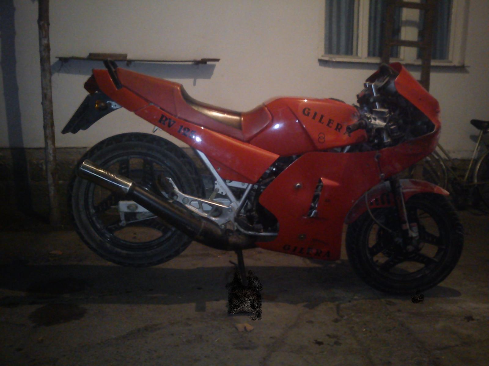 Gilera RV 125 125 cm3, 1987 god.