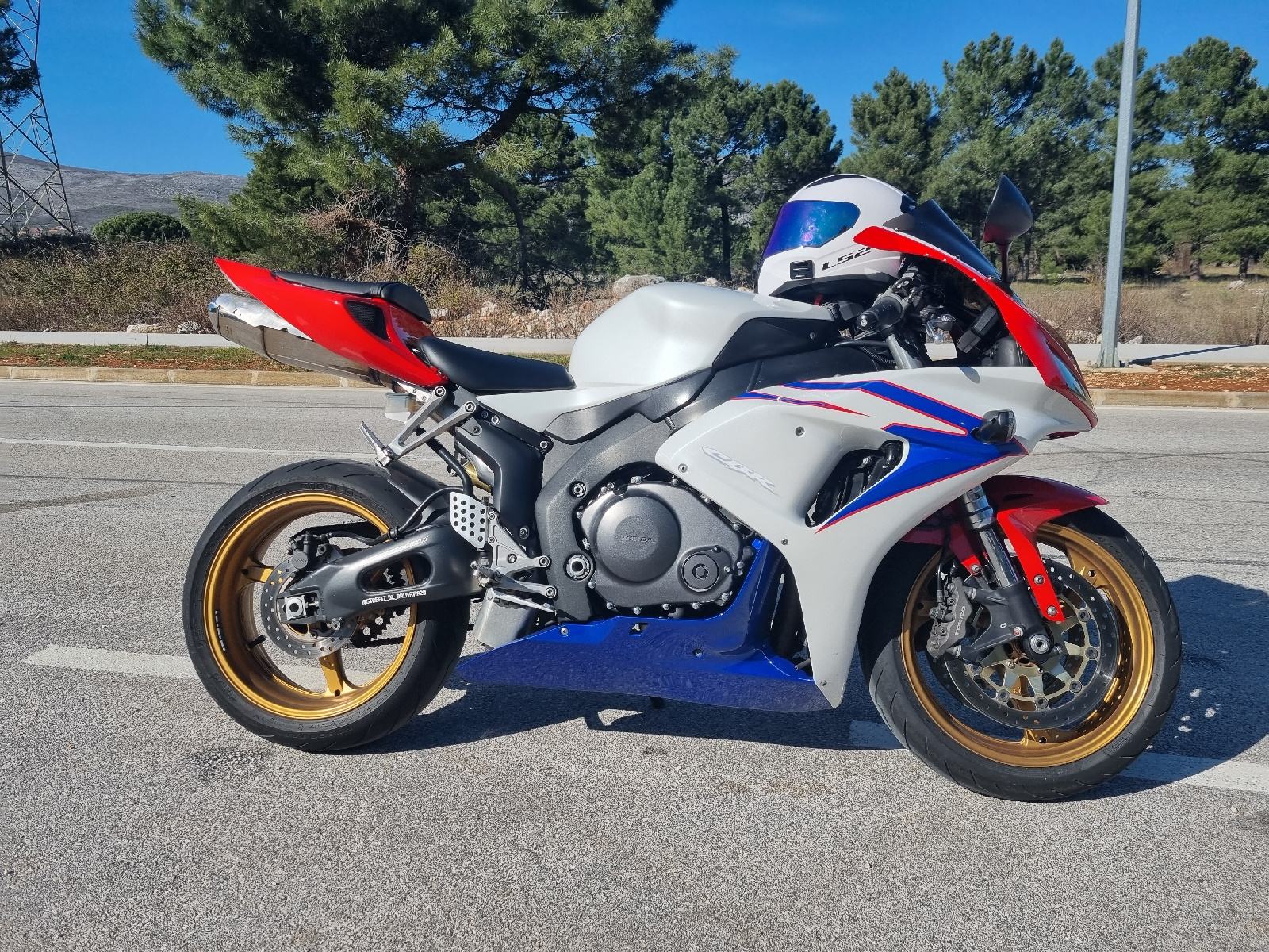 Honda CBR 1000RR sc57, 2006 god.