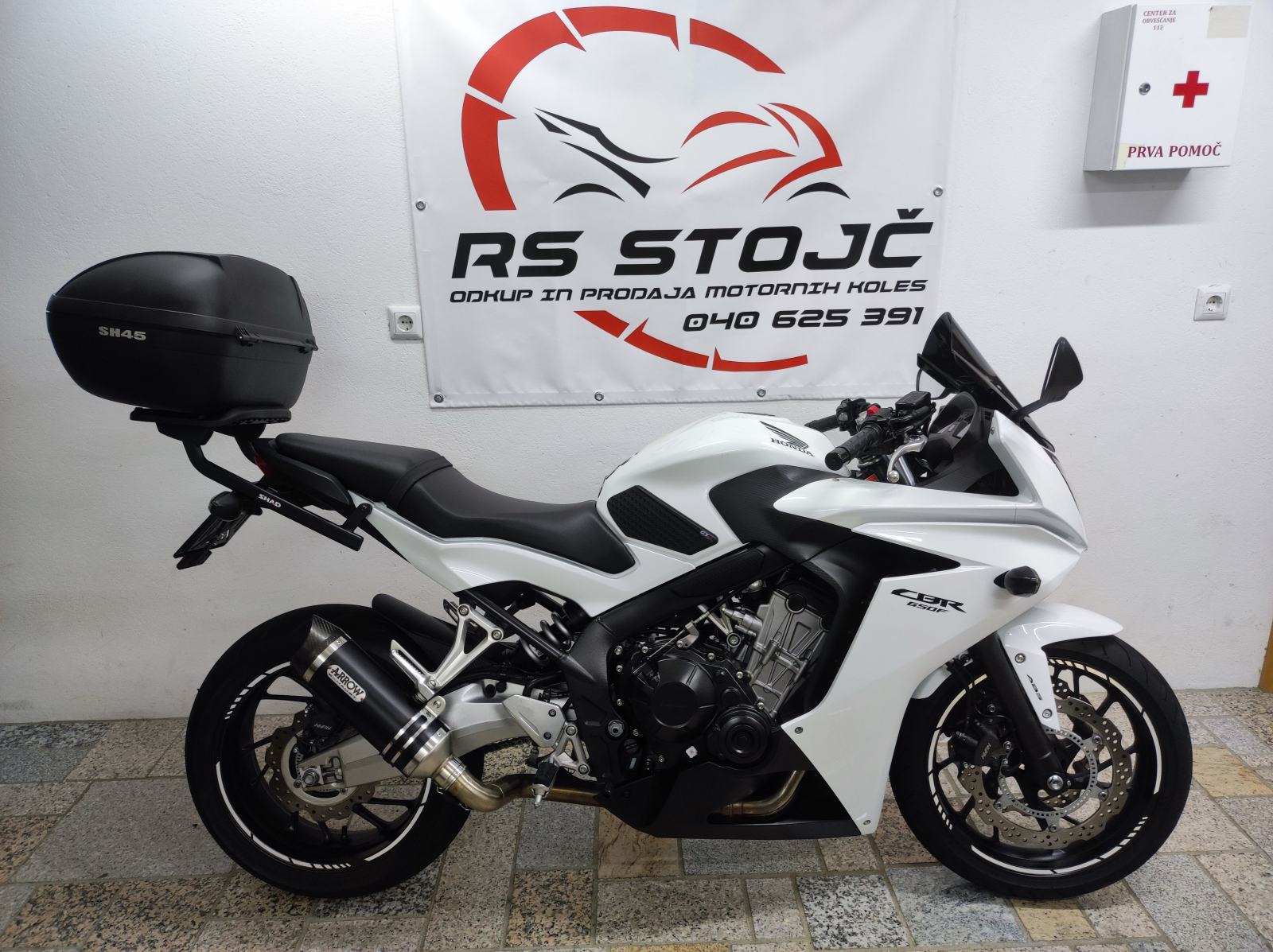 Honda CBR 650 FA ABS ARROW TOP STANJE 649 cm3, 2014 god.