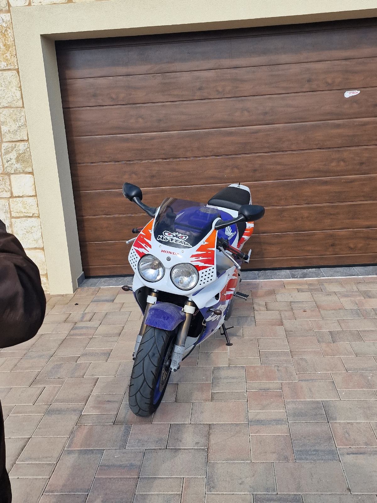 Honda Fireblade 900 SC28 900 cm3, 1992 god.