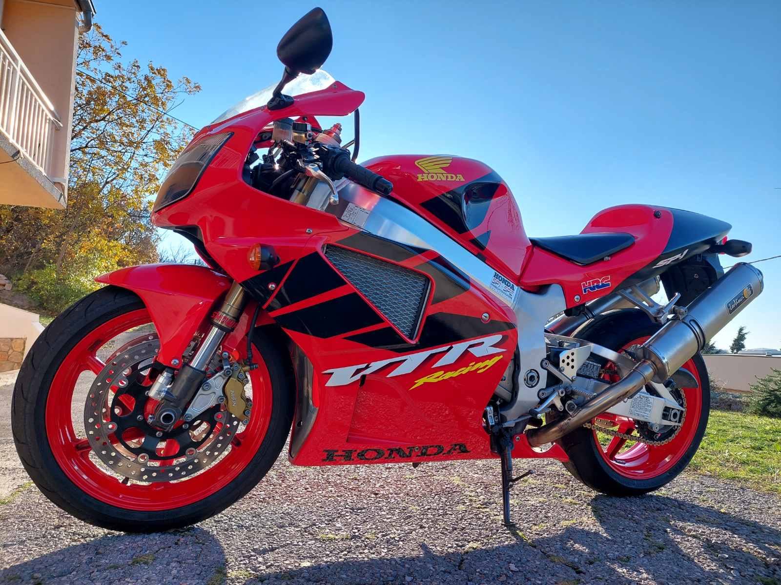 Honda VTR 1000 SP1 999 cm3, 2000 god.