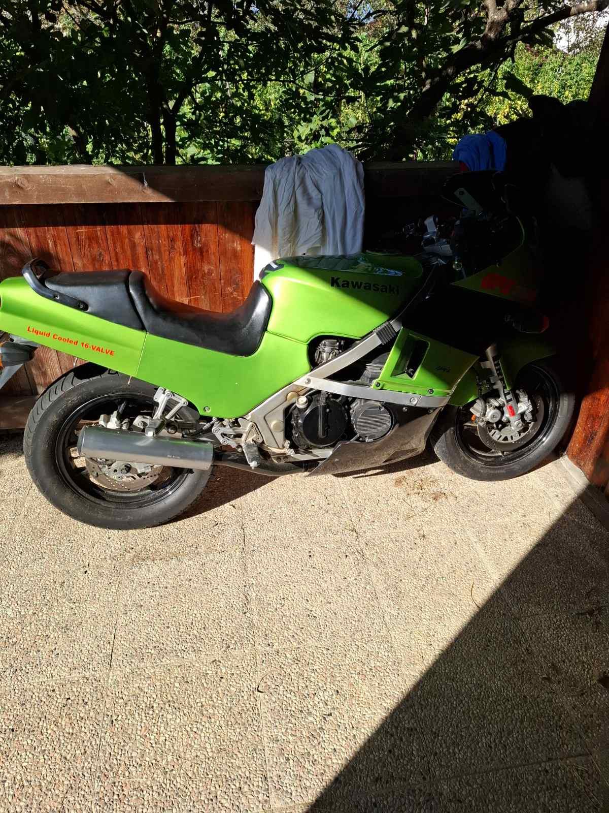 Kawasaki GPZ 600R, 1987 god.