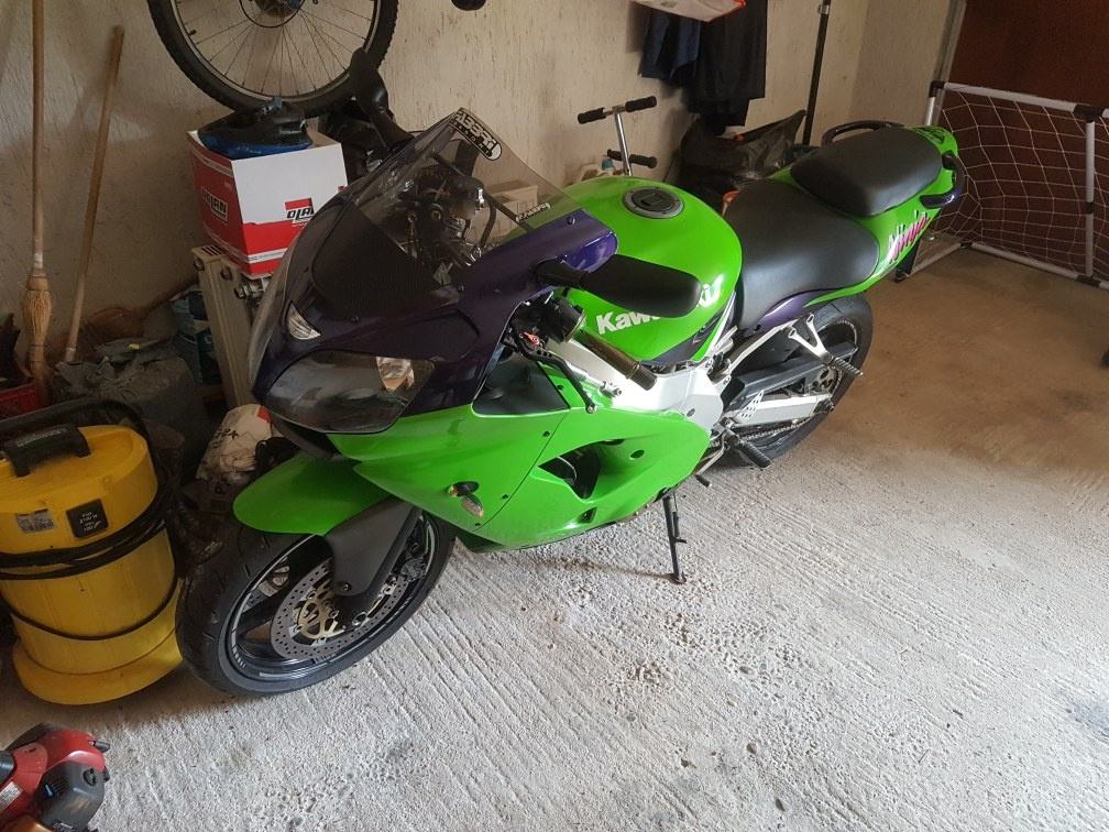 Kawasaki ninja 900 cm3, 2000 god.