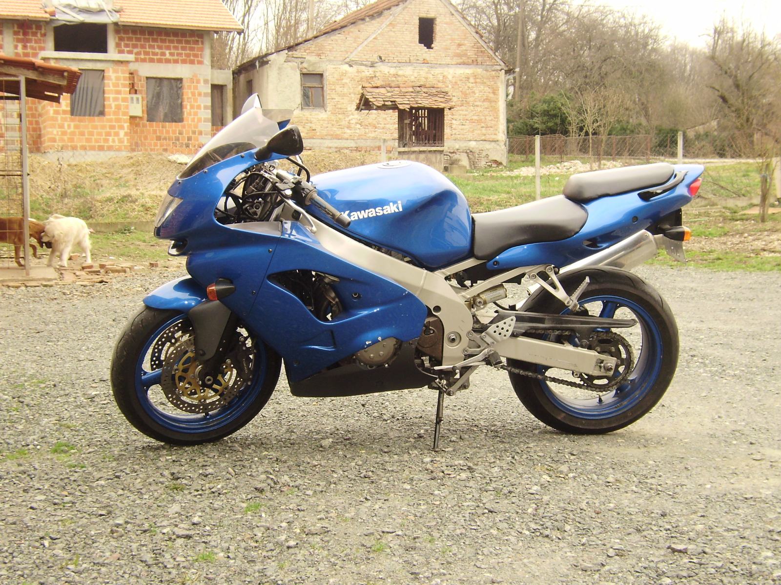 Kawasaki ZX 9R 900 cm3, 1998 god.