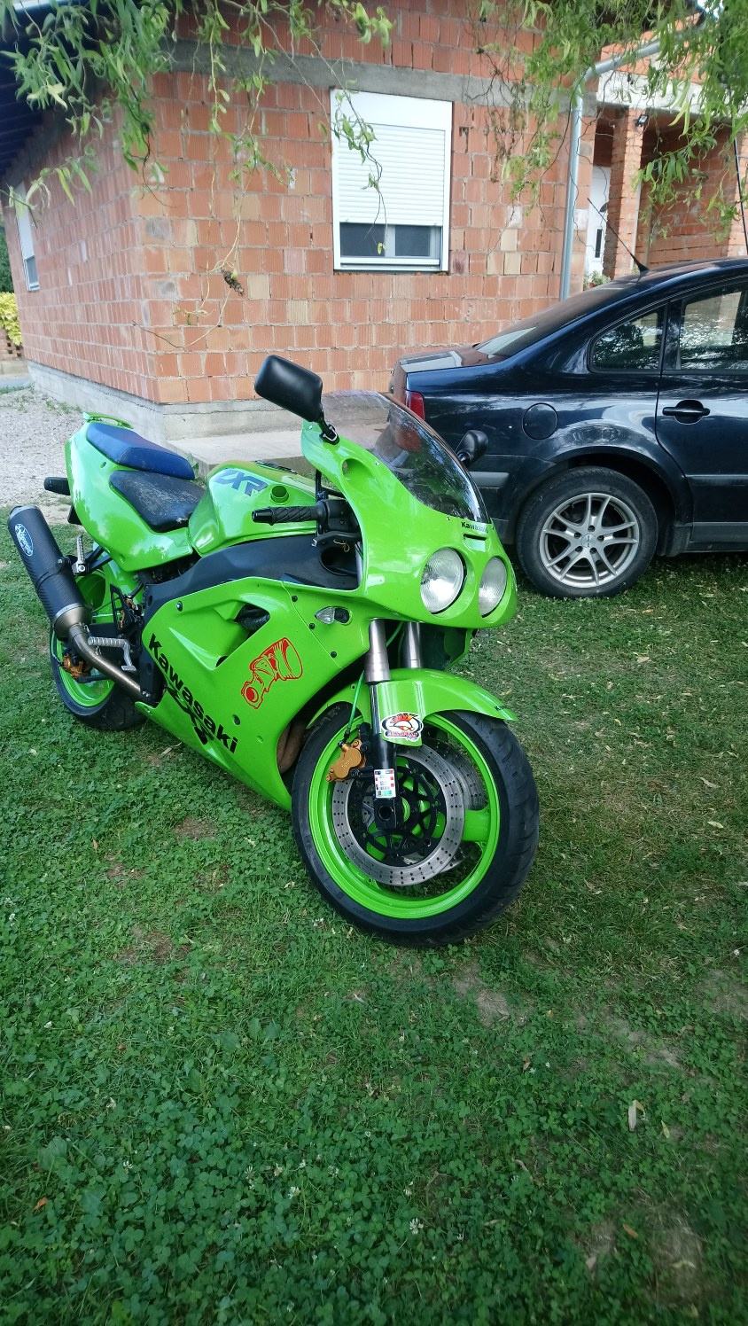 Kawasaki ZX750R 750 cm3, 1989 god.