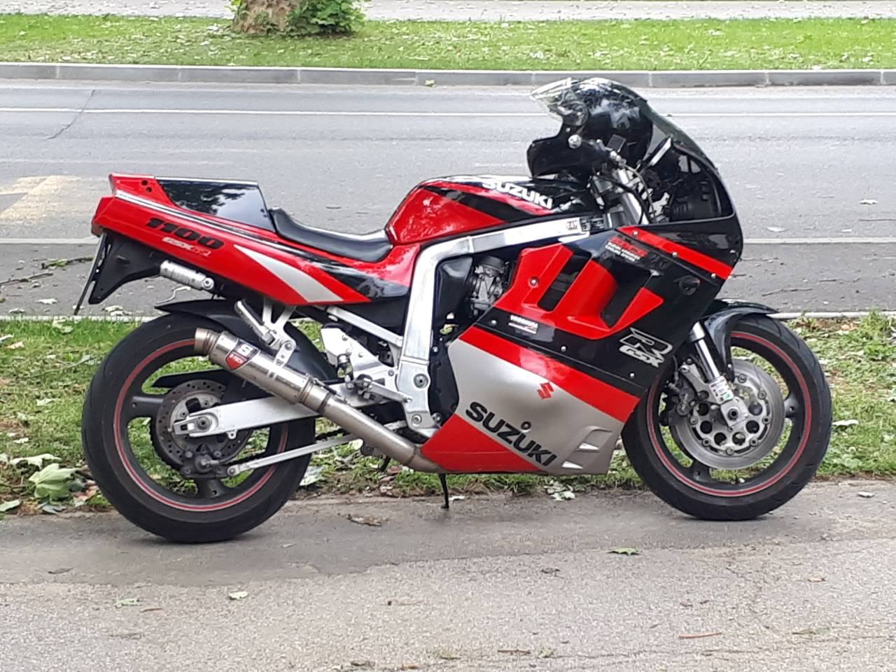 Suzuki GSXR 1100 1128 cm3, 1991 god.