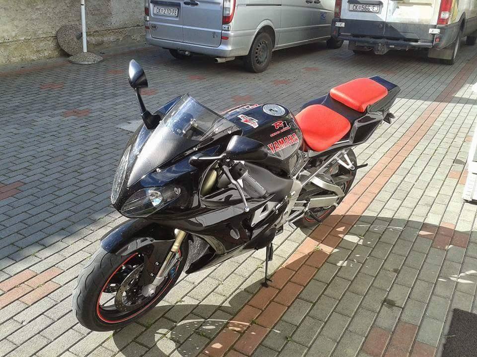 Yamaha R1 999 cm3, 1998 god.