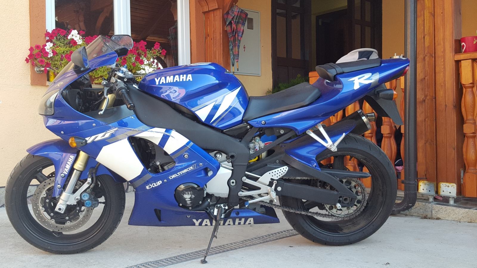 Yamaha R1 999 cm3, 1999 god.