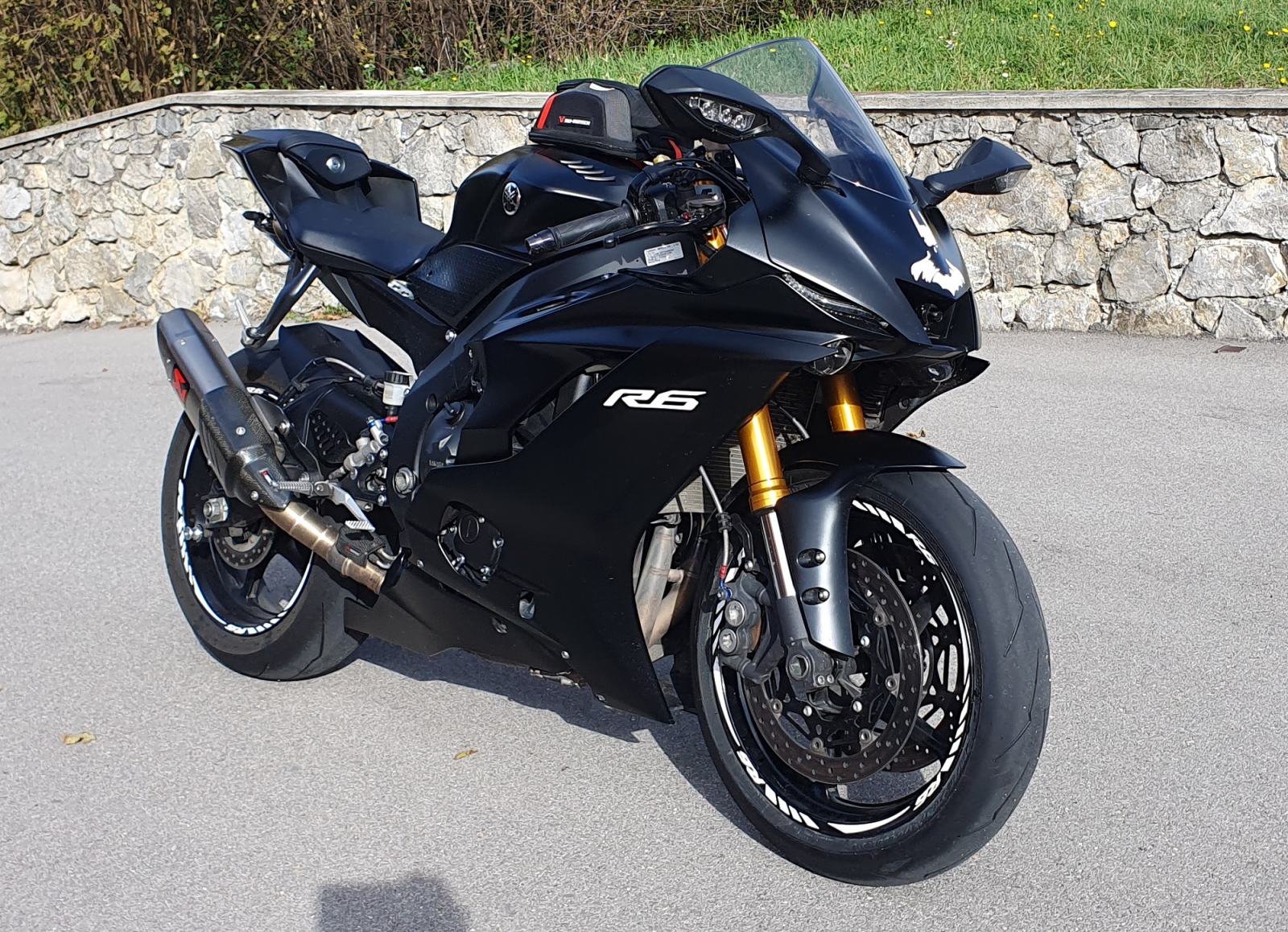 Yamaha R6 599 cm3, 2020 god.
