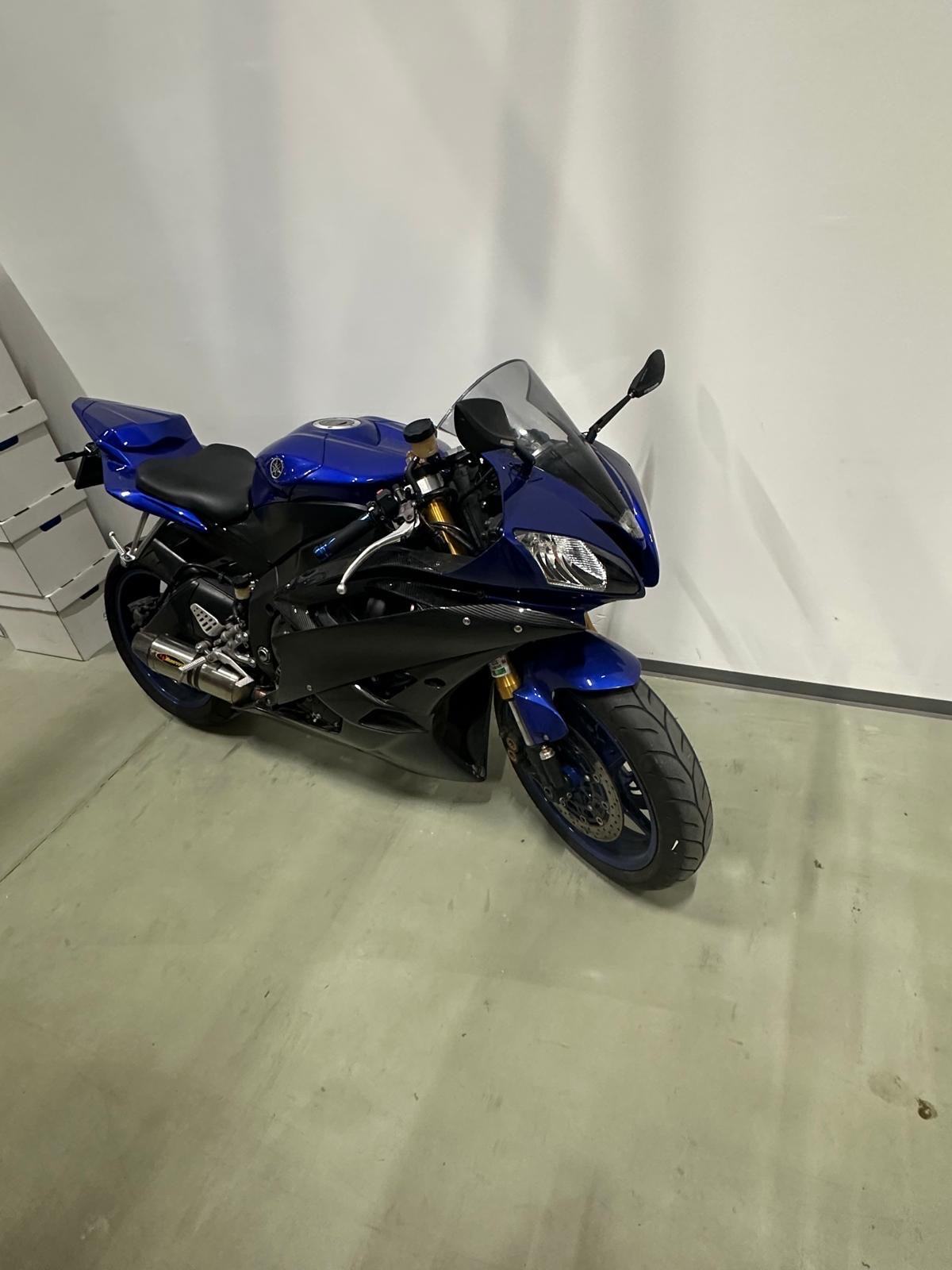 Yamaha YZF-R6 599 cm3 Akrapovich, 2007 god.