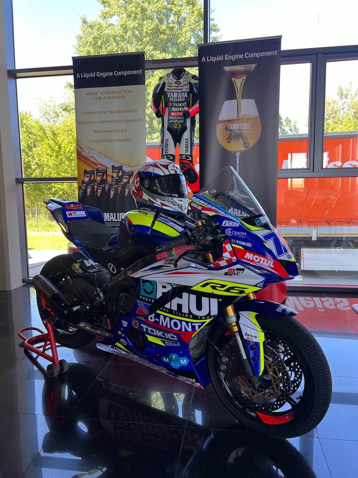 Trkaci motocikl Yamaha YZF-R6 RJ27, unikat sa Isle of Man TT-a, 2018 god.