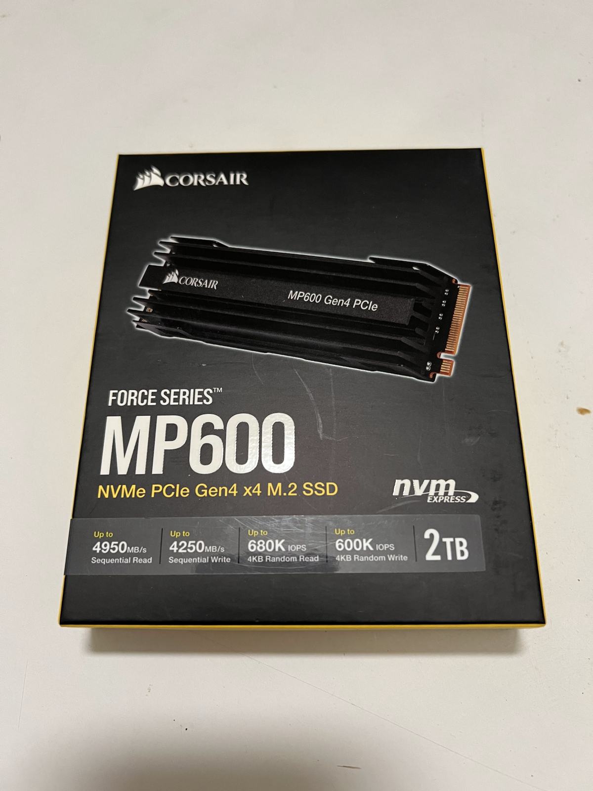 Corsair SSD 2TB MP600 NVMe - NOVO!