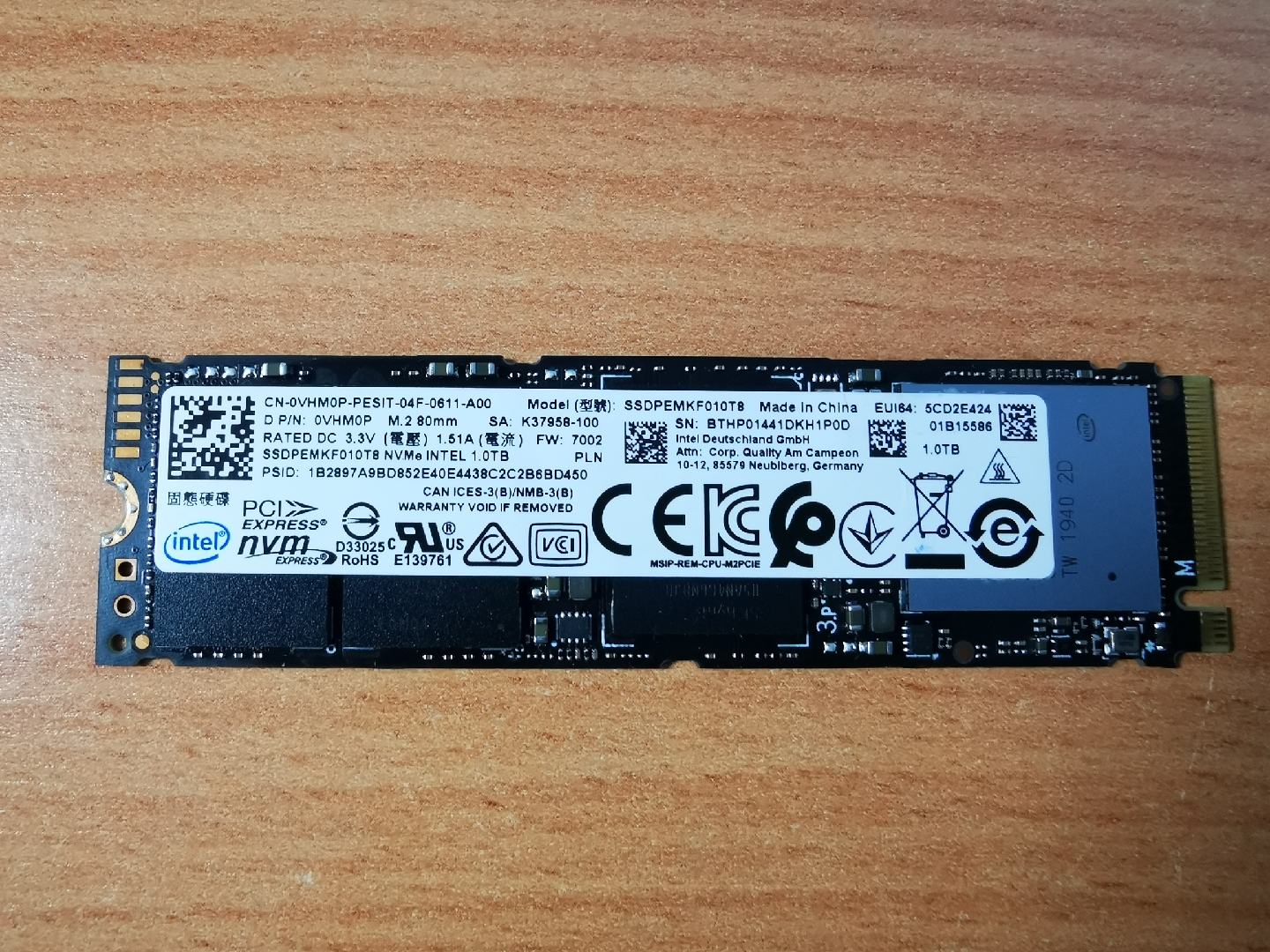 intel 7600p, 1TB, NVMe SSD, Gen3 x4