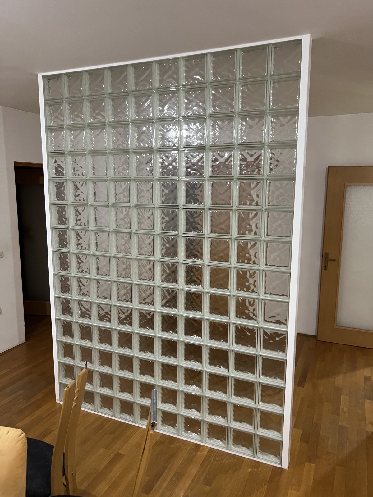 Prodajem zid od staklene opeke