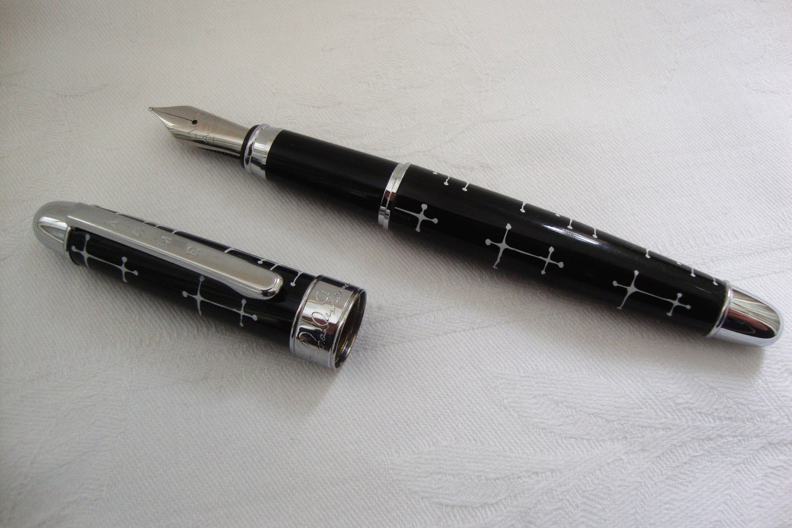 ACME Charles & Ray Eames Fountain pen Black - Nalivpero 1999-2000