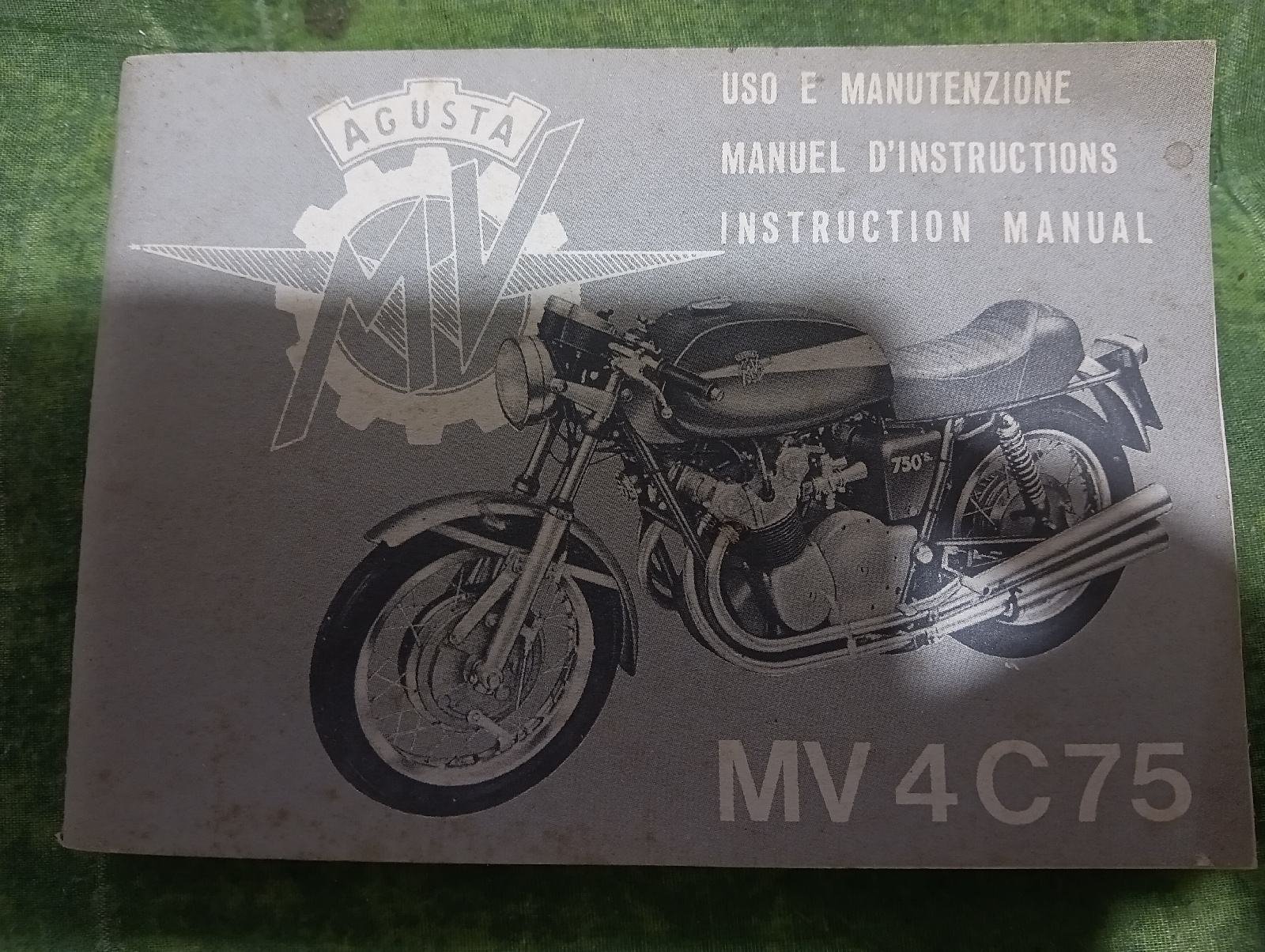 Agusta MV 4 C75, knjižica s uputstvima na Talijanskom jeziku