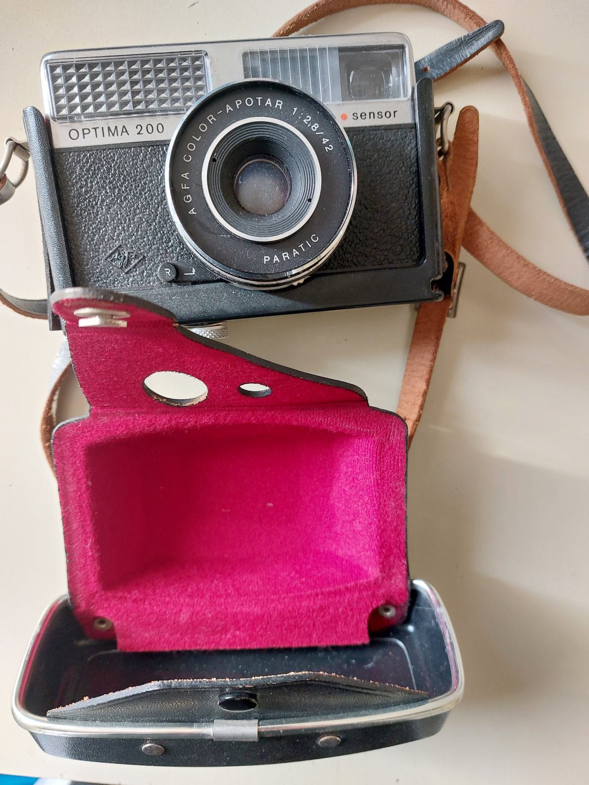 Analogni fotoaparat Agfa Optima 200