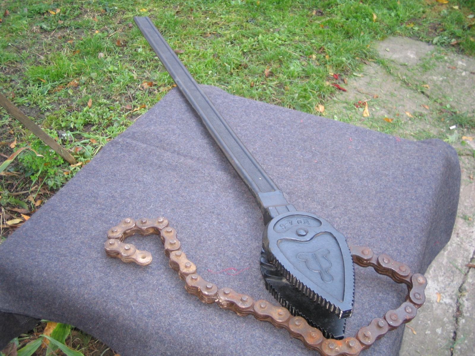 Antikna metalna poluga za okretanje balvana