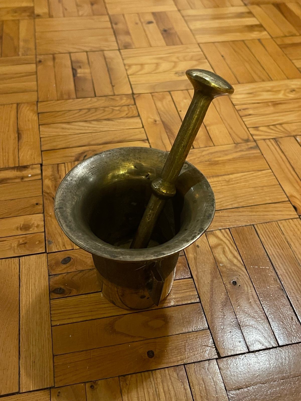 Avan i tučak - mesing