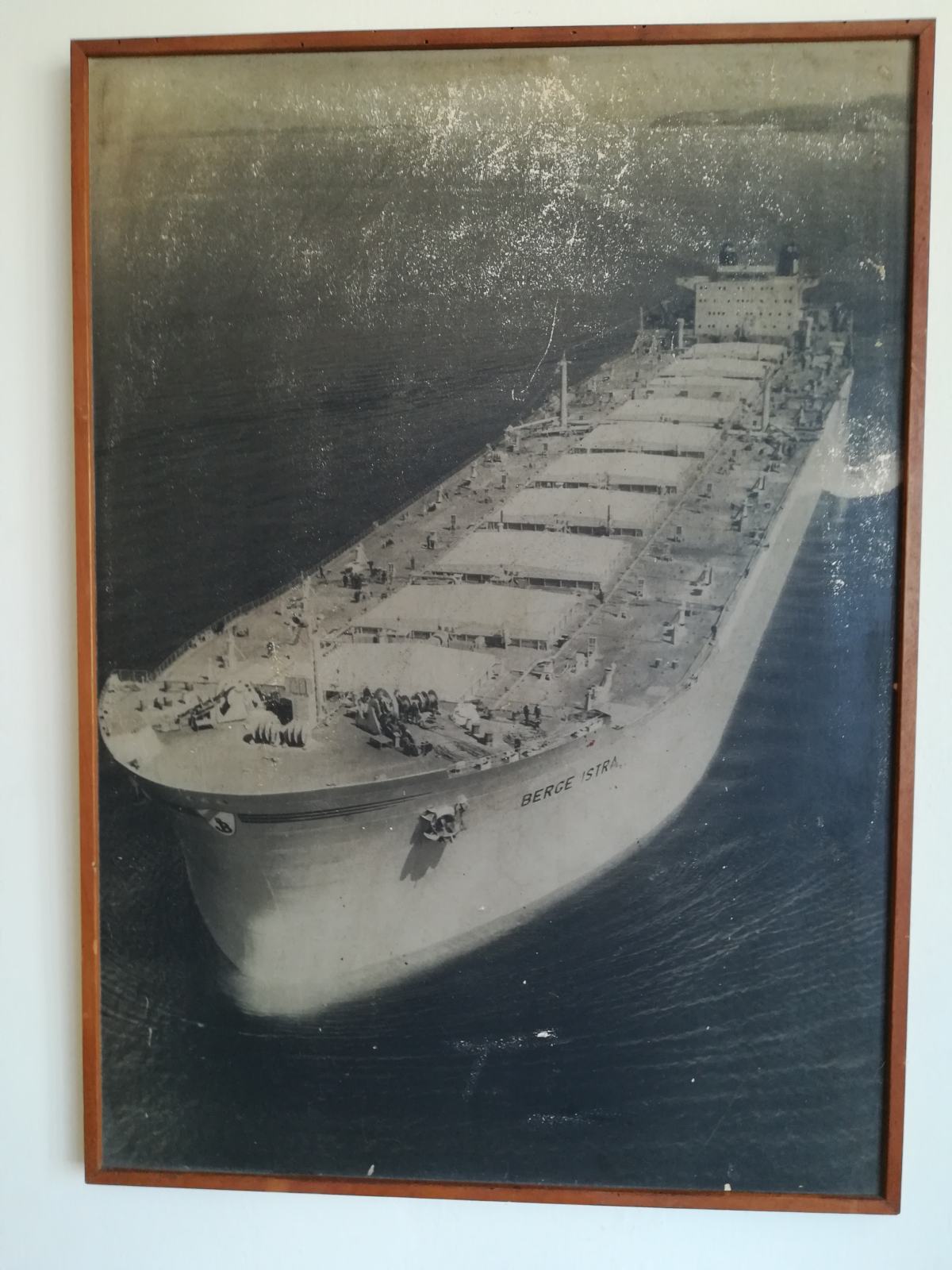 BERGE ISTRA - MEGA TANKER