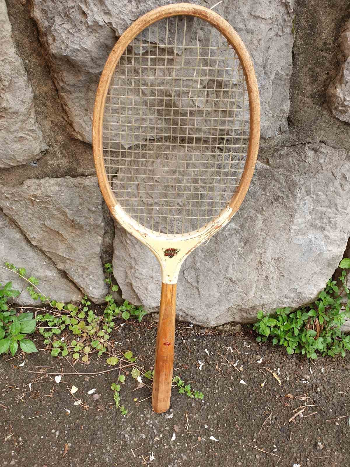 Champion reket stari