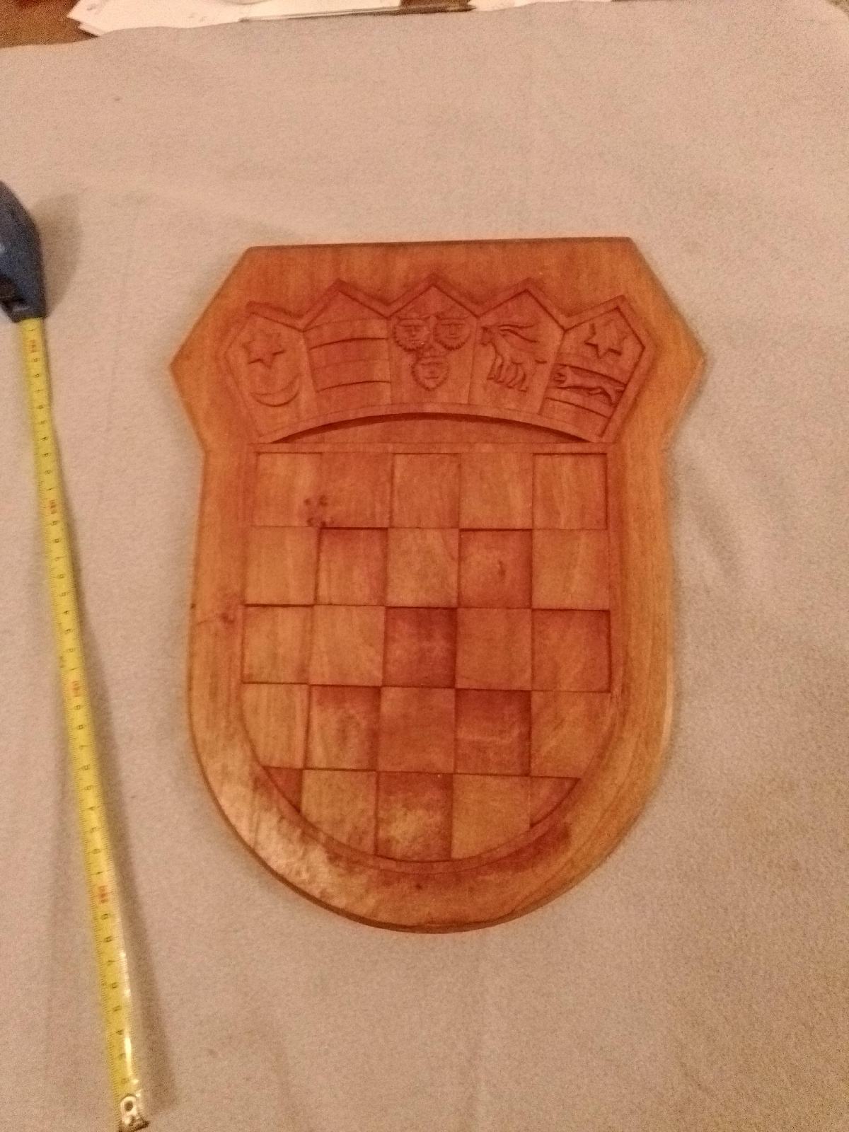 grb RH zidni u drvetu