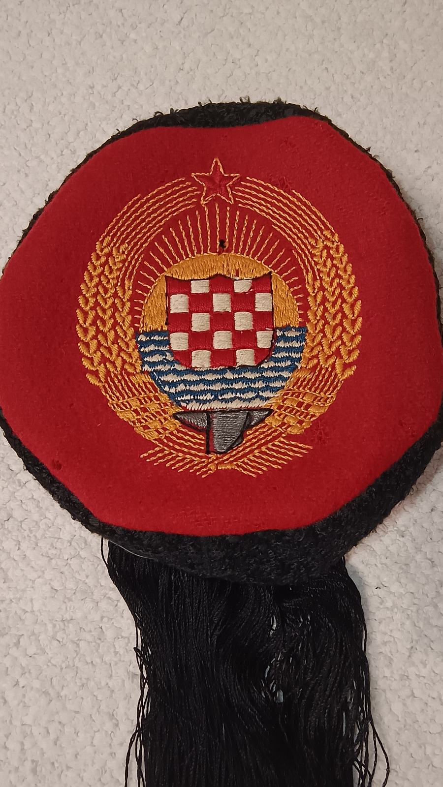 Lička kapa šahovnica