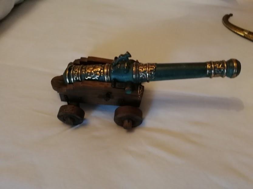 Maketa brodskog topa, mesing,