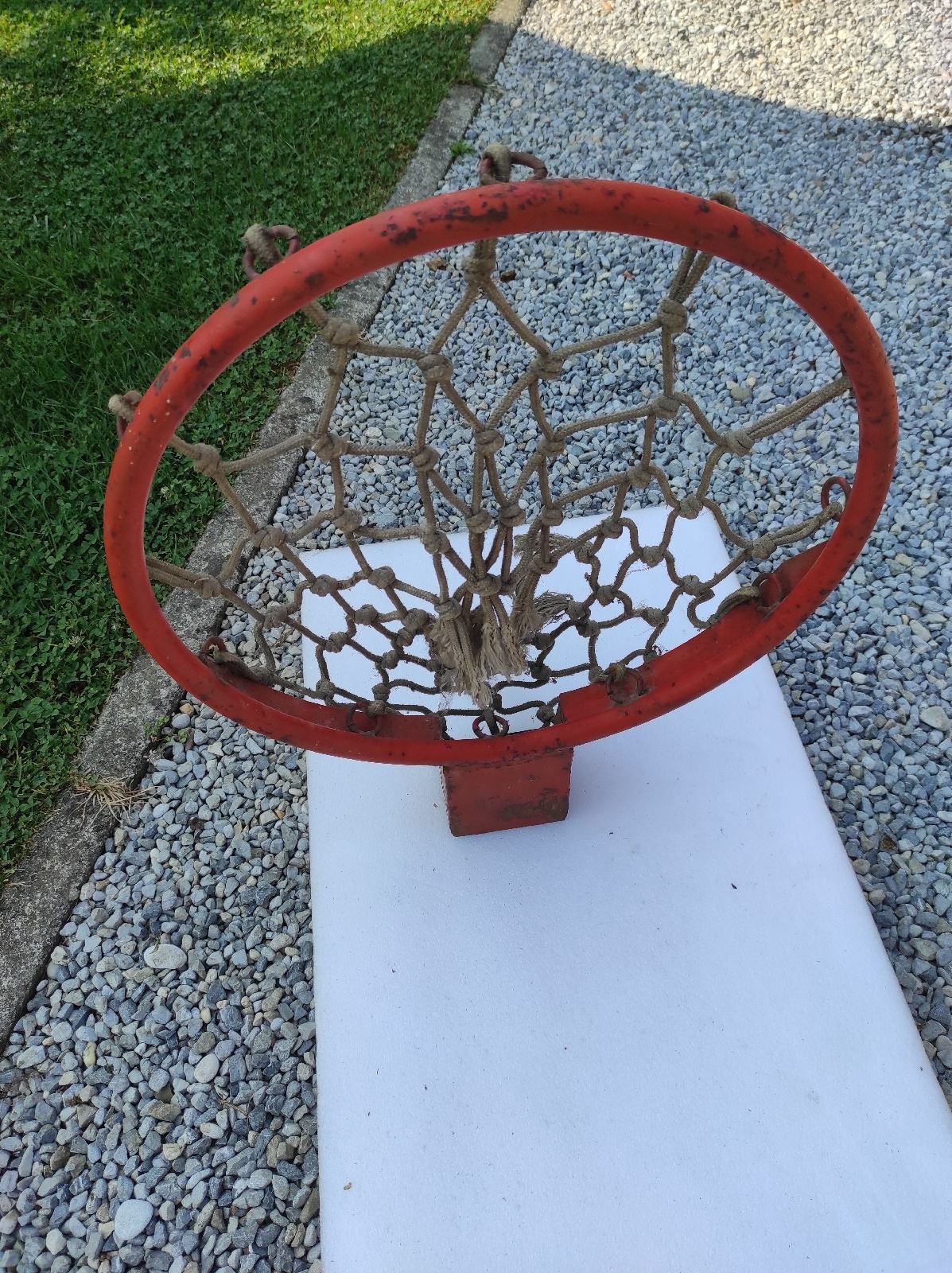 Obruč koša za košarku