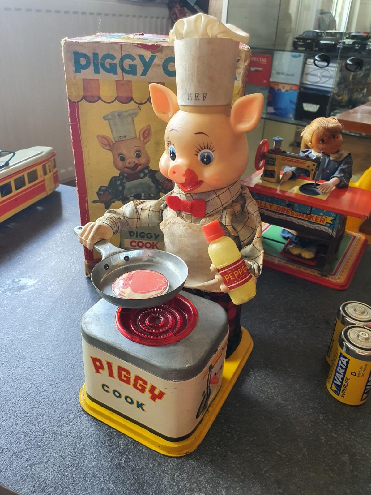 Piggy Cook Made in Japan