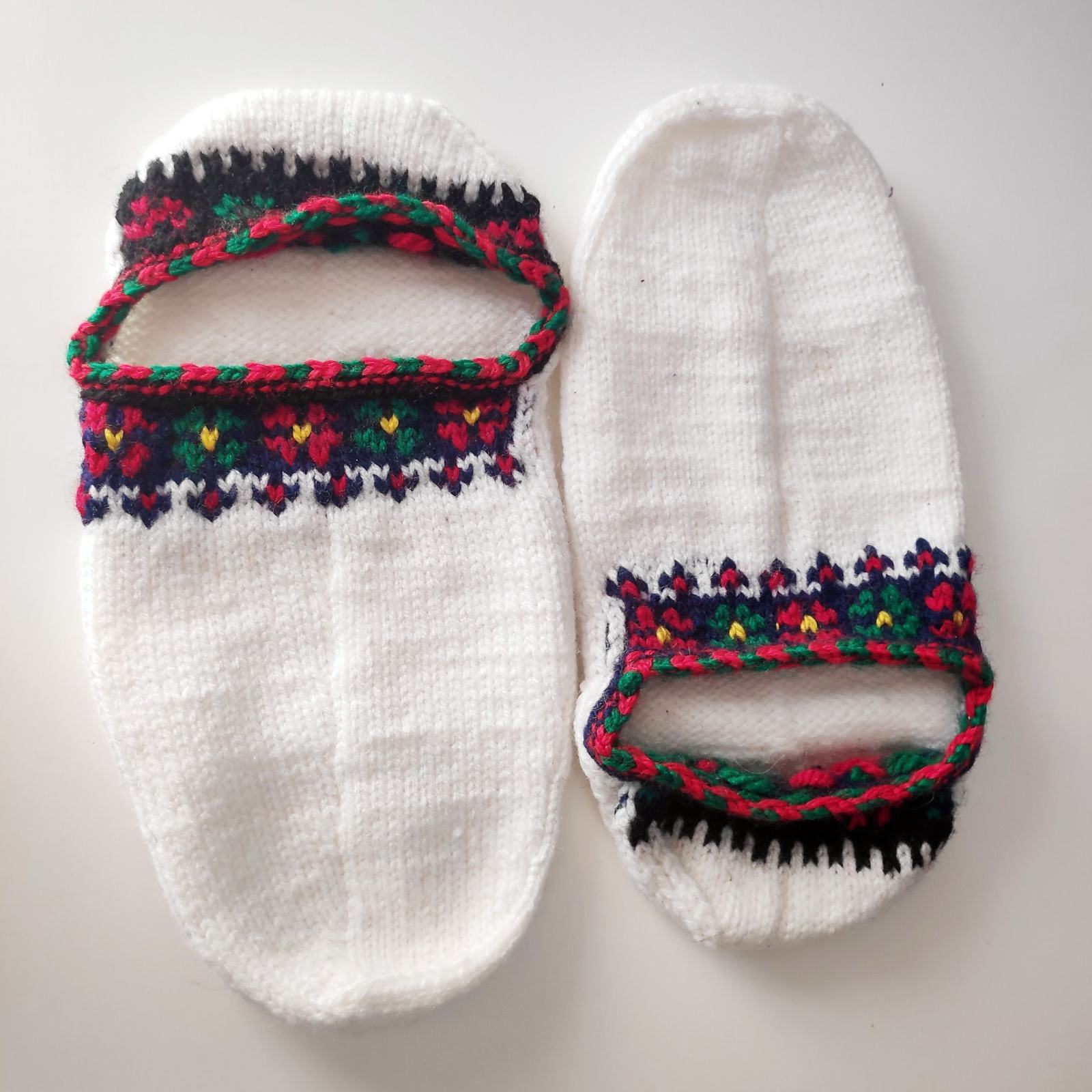 Pletene čarape od grlona i vunice (priglavke)