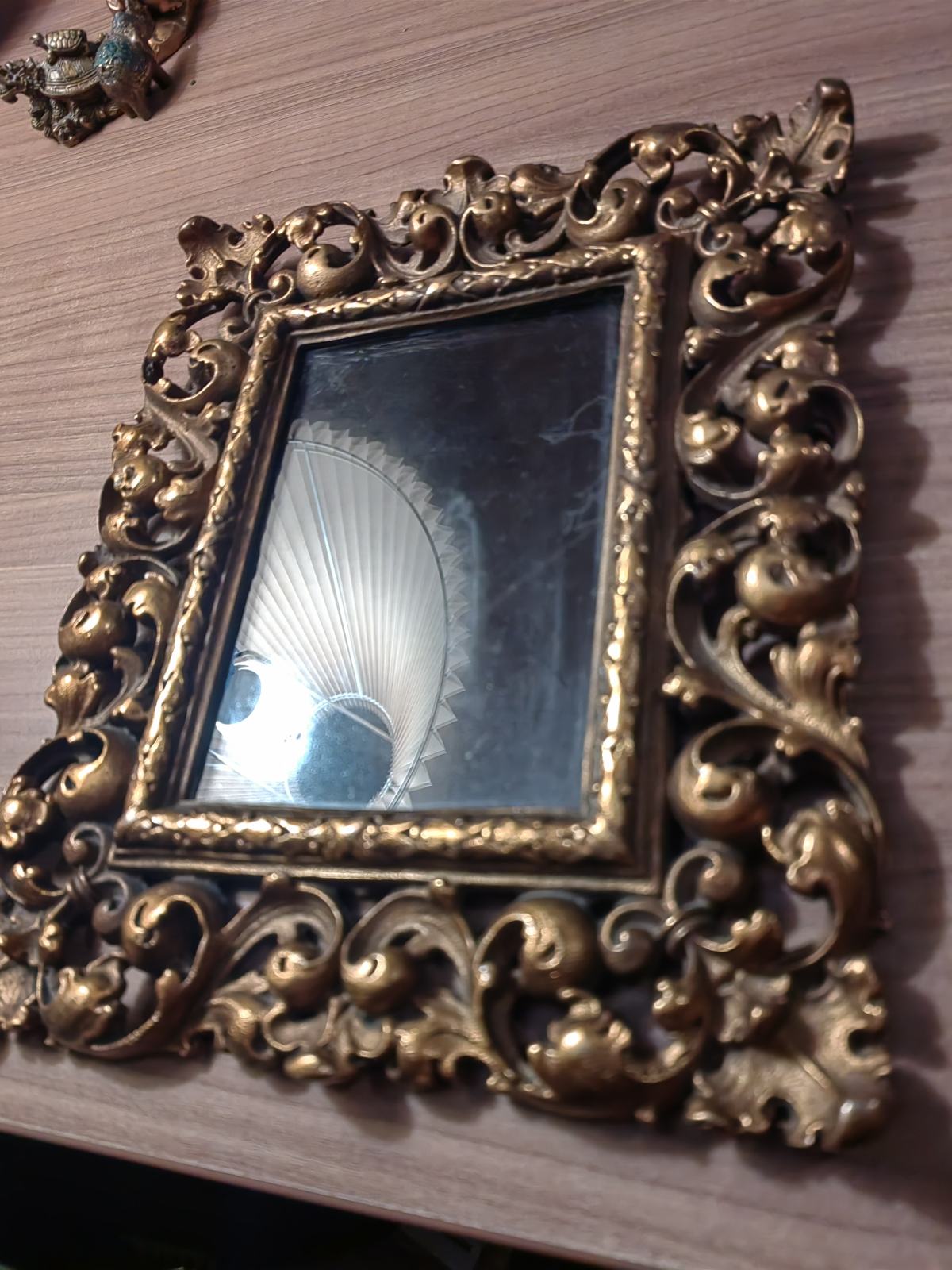 Prekrasan okvir za slike ,iz 1920 tih, povoljno