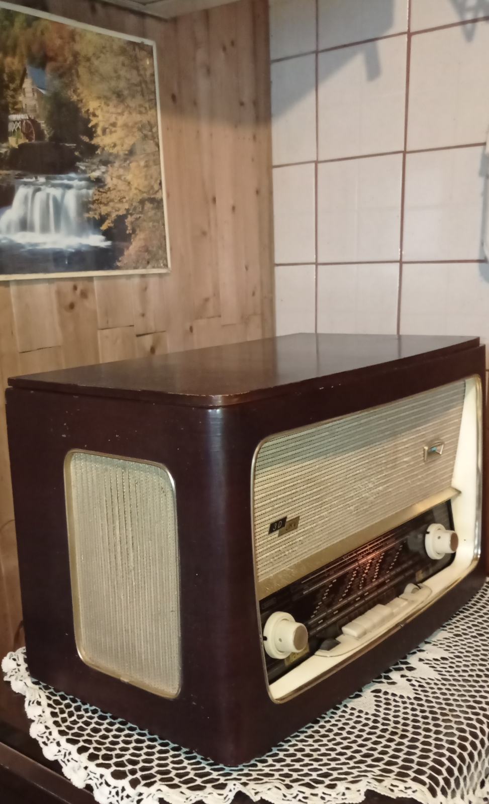 Radio lampas Triglav 62 A, 3D HI-FI,UKW s gramofonom,sacuvan.