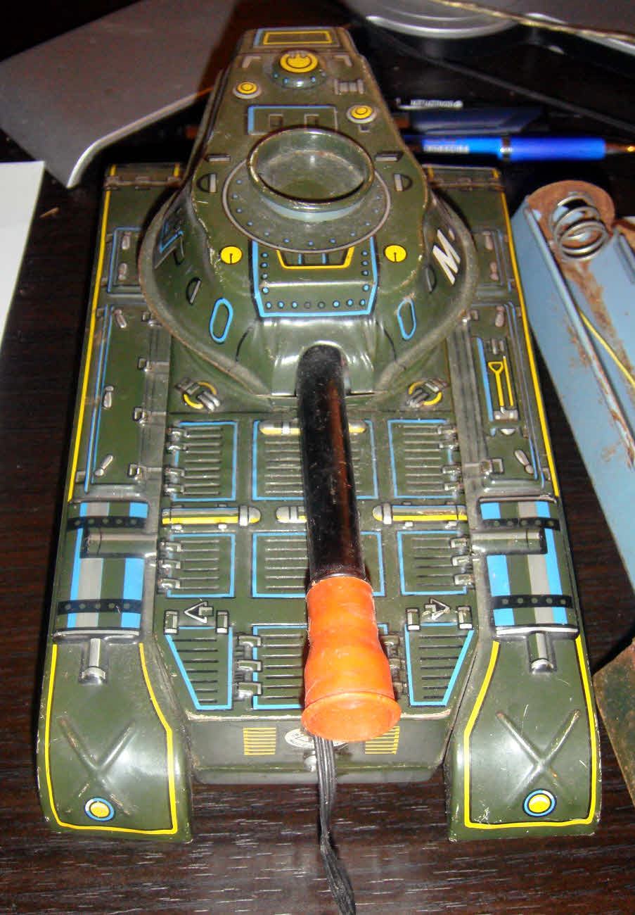 Retro limeni tank na baterije M-71 M71 Modern Toys Japan 20cm