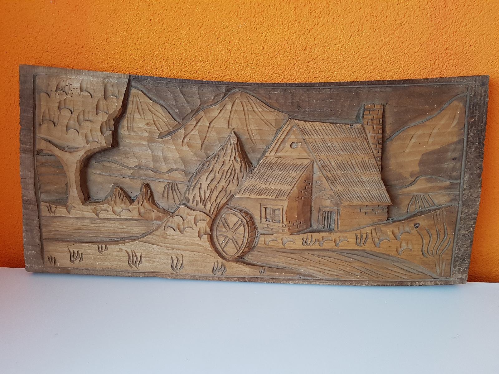 Slika ( Rezbareno Drvo )