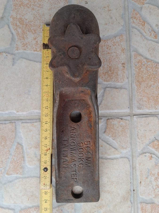 Stara kuka za prikolicu