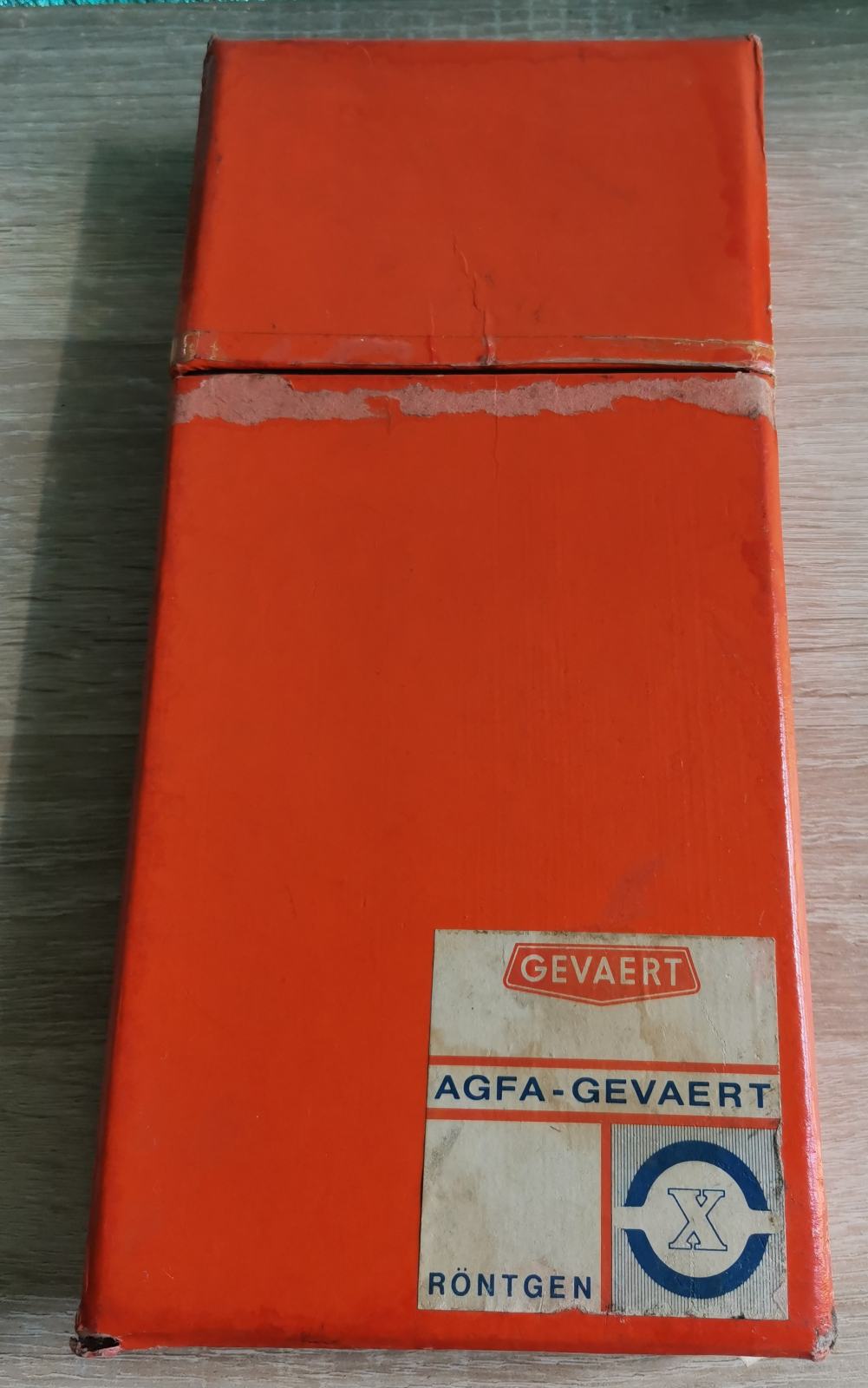 STARA KUTIJA AGFA GERMANY iz 1976. godine