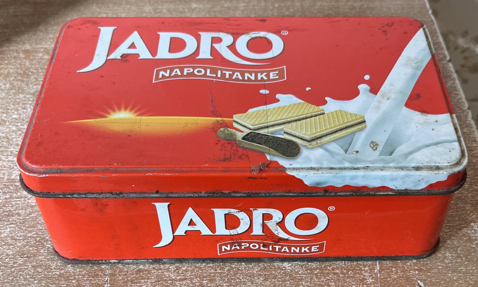 STARA LIMENA KUTIJA - JADRO NAPOLITANKE