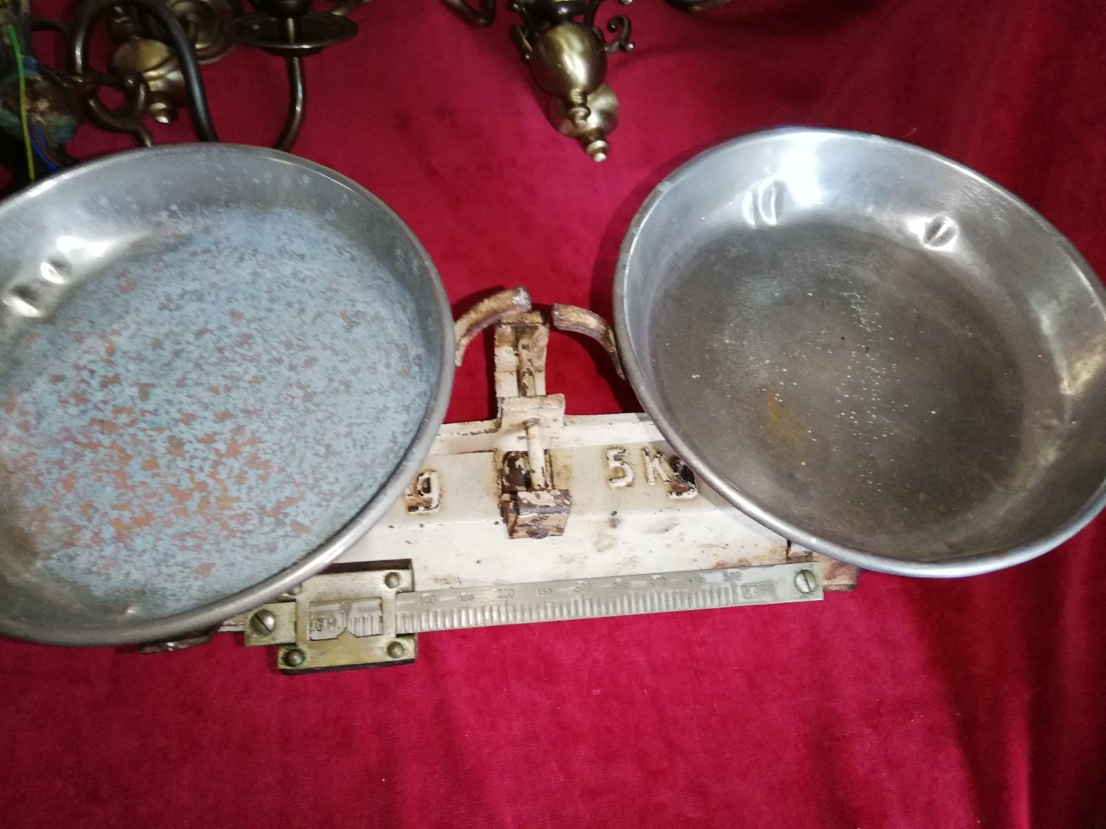 Stara Metalna vaga 5 kg