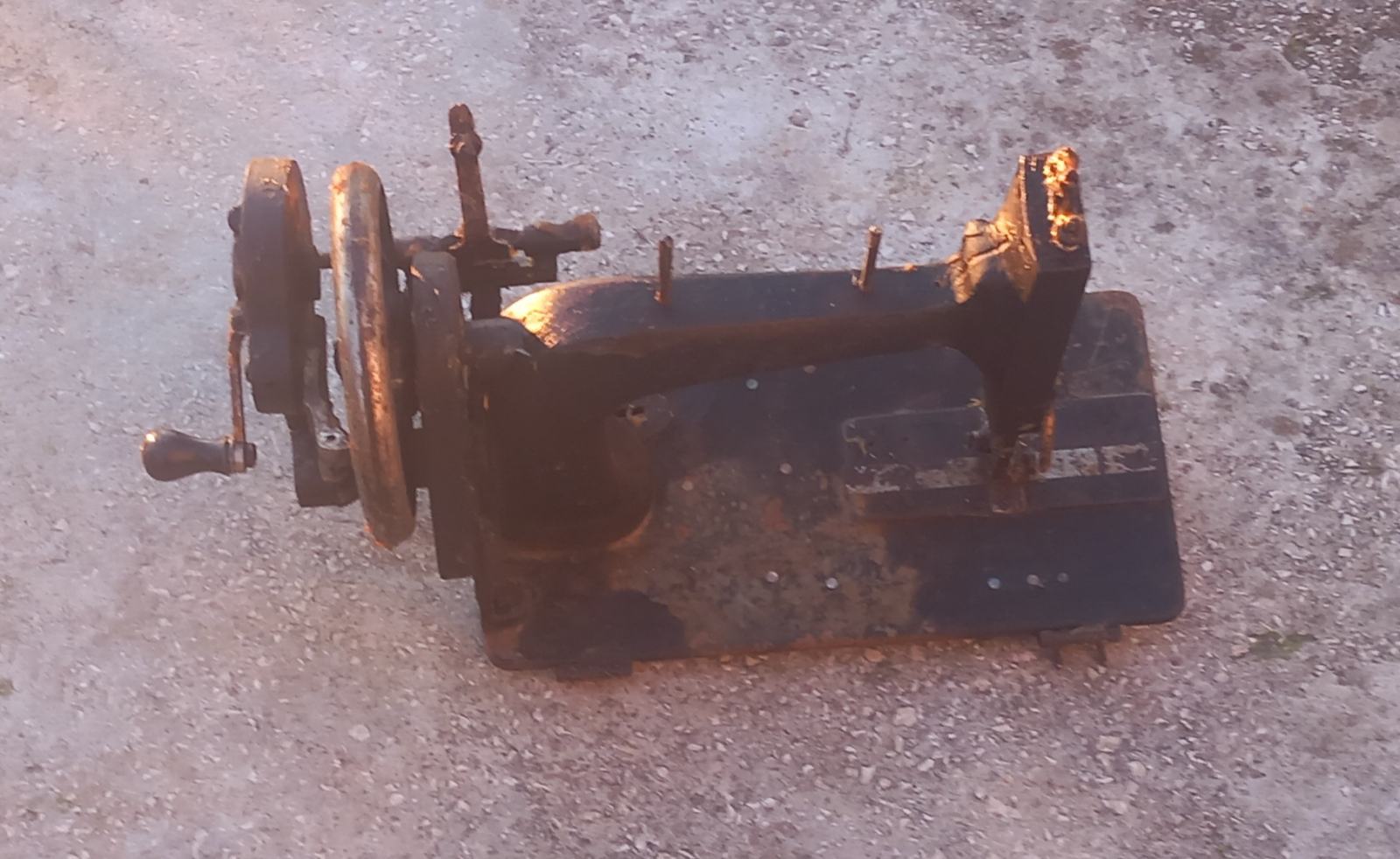 Stara sivaca masina singer mehanicka