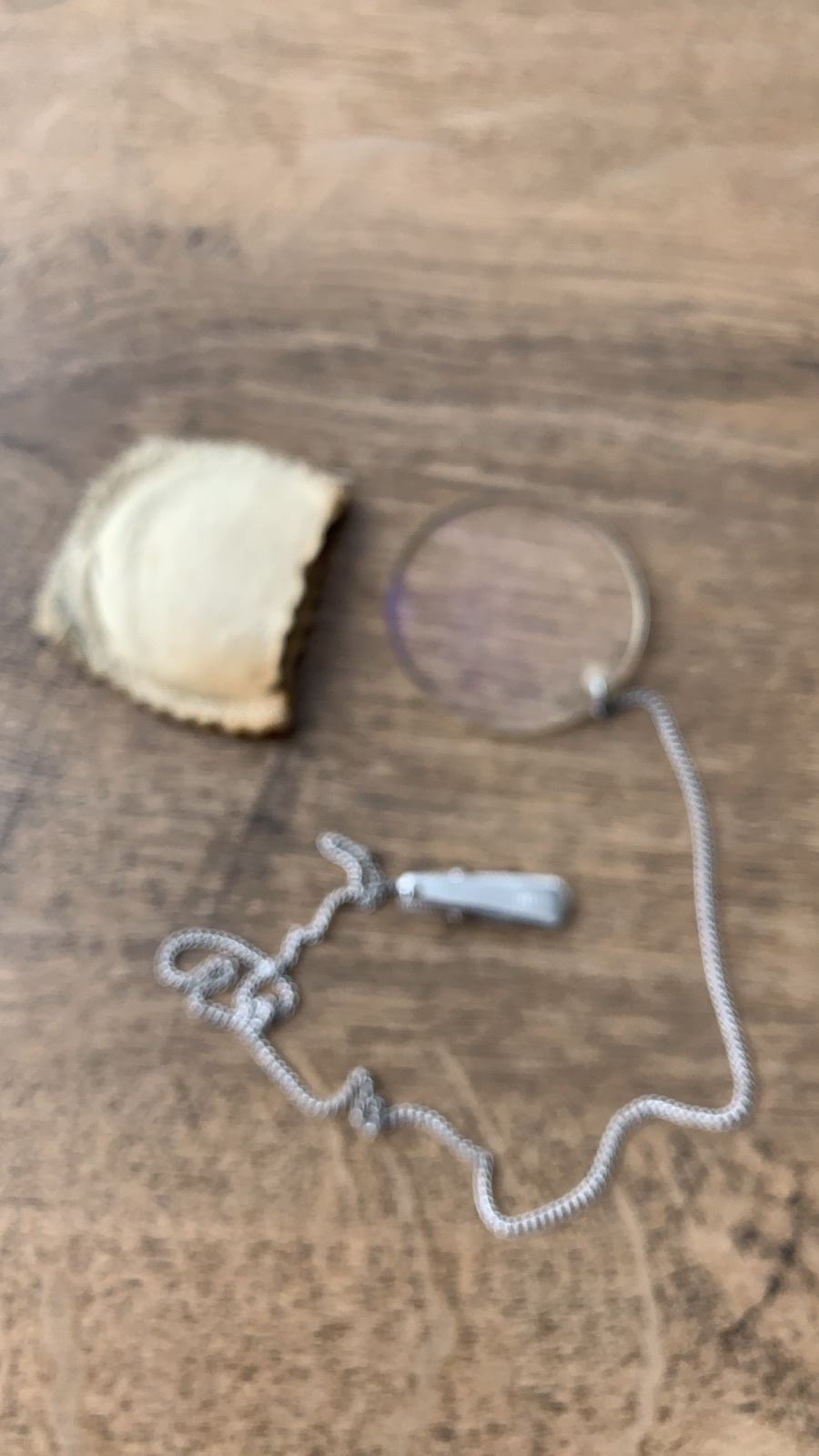 Stare naočale , monokl